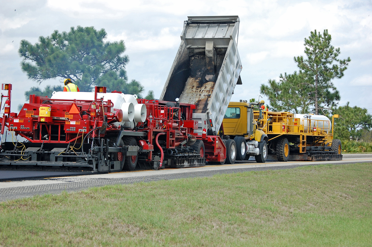 Hot In Place Recycling Equipment | Roadresource.org