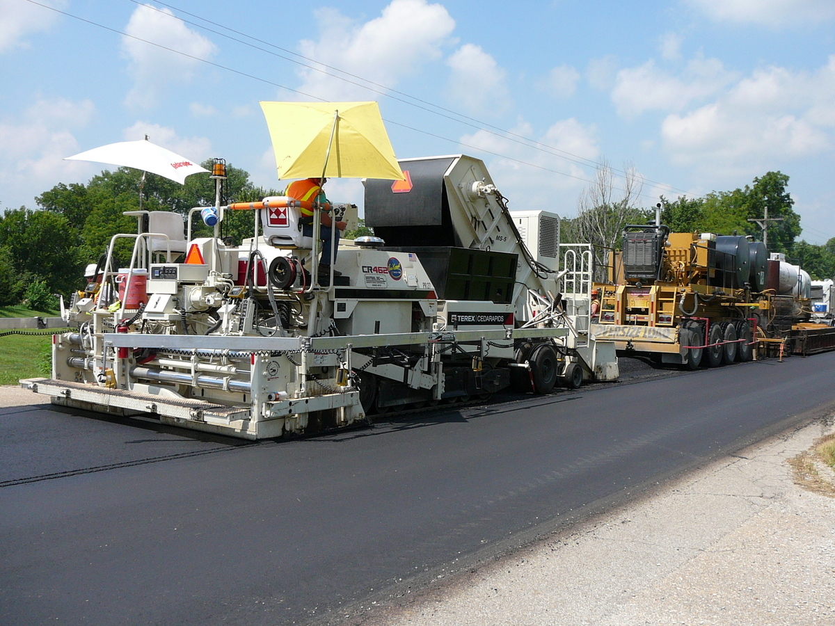 Hot In Place Recycling Equipment | Roadresource.org